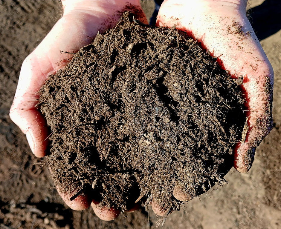 Soil Mixes & Compost – Layla's Organics